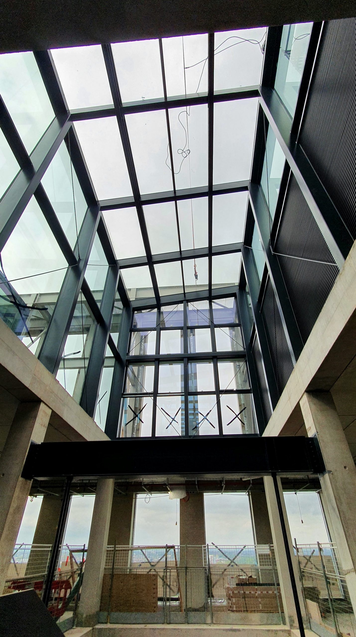 UAL - Glam Facade Installation